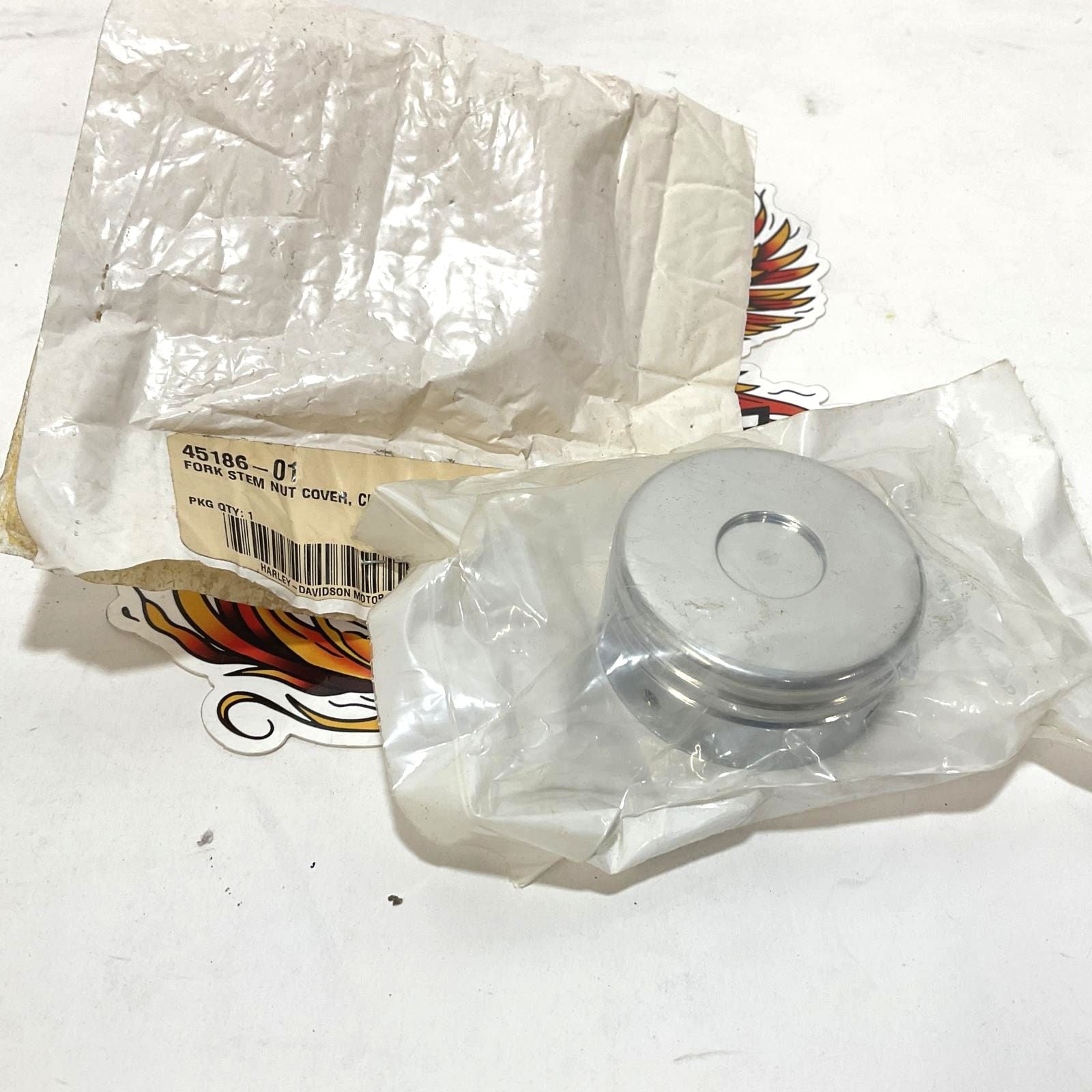 NOS Genuine Harley 2001-2002 Chrome CVO Wide Glide Fork Stem Cap 45186